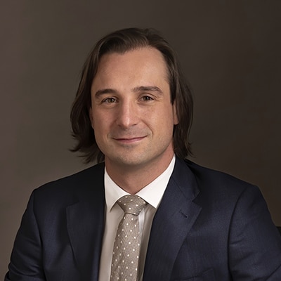 Our Criminal Lawyers & Legal Assistants In Melbourne | Slades & Parsons